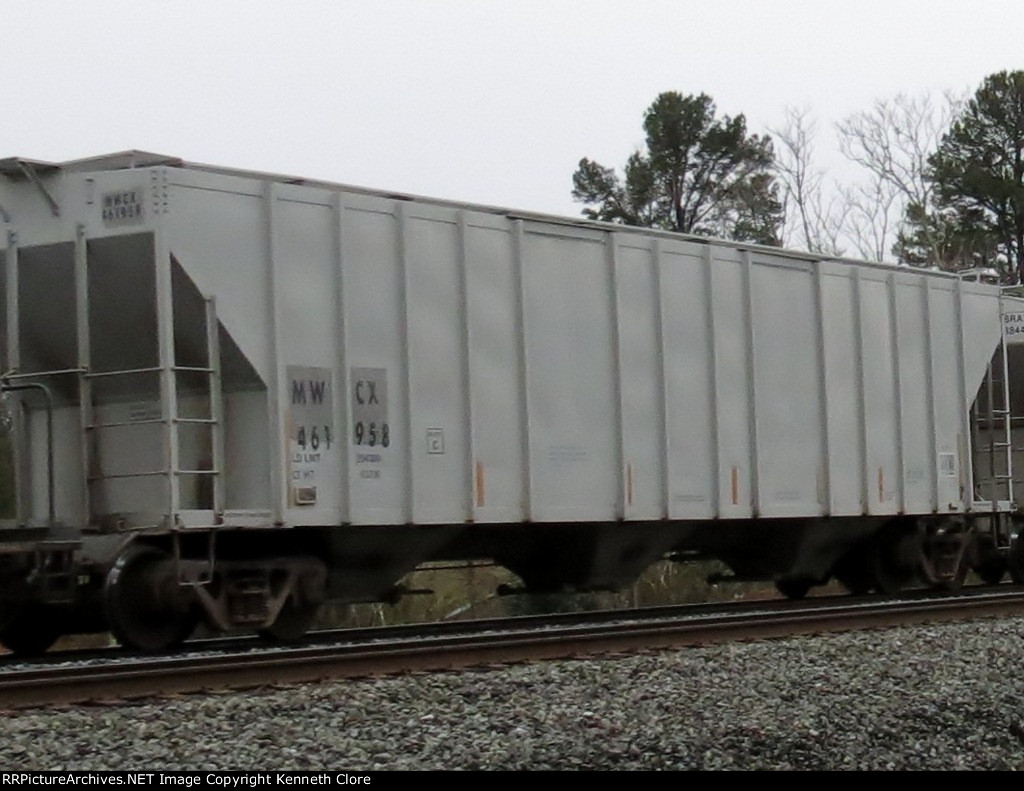 MWCX 461958 (Covered Hopper)